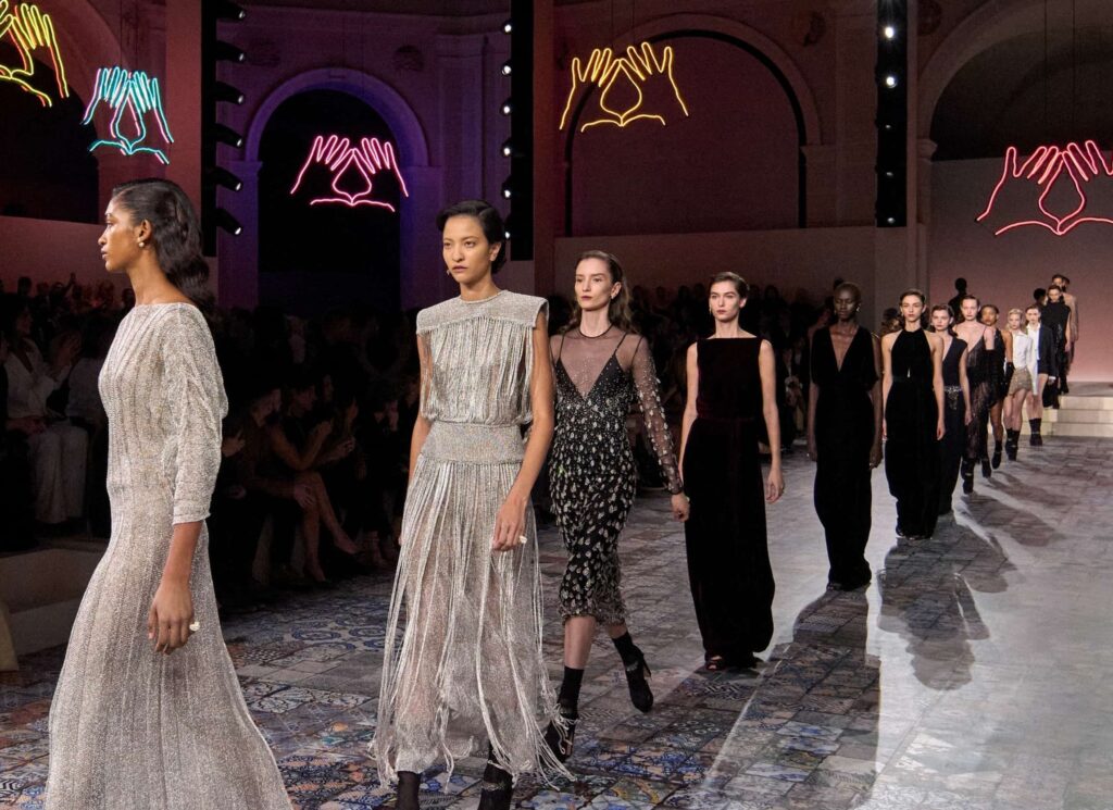 Dior Pre-Fall 2024 Defilesi Gerçekleşti | Maxi Magazin