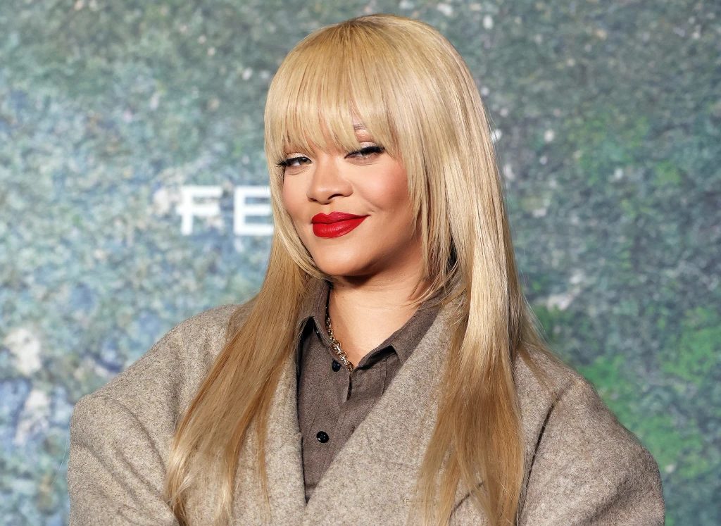 Rihanna'dan Yeni Marka: Fenty Hair | Maxi Magazin