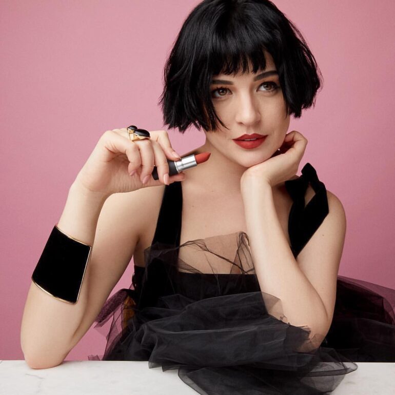 Gonca Vuslateri'den Kızı Asya ile Yeni Kare! | Maxi Magazin